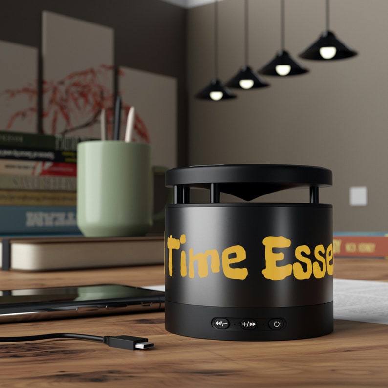 Metal Bluetooth Speaker and Wireless Charging Pad - Etsy