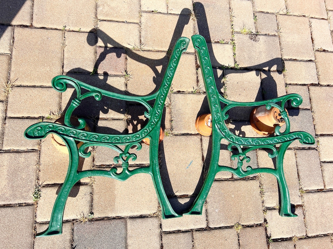 Antique Vintage Set Pair of Green Cast Iron Scroll Park Bench Ends Legs ...