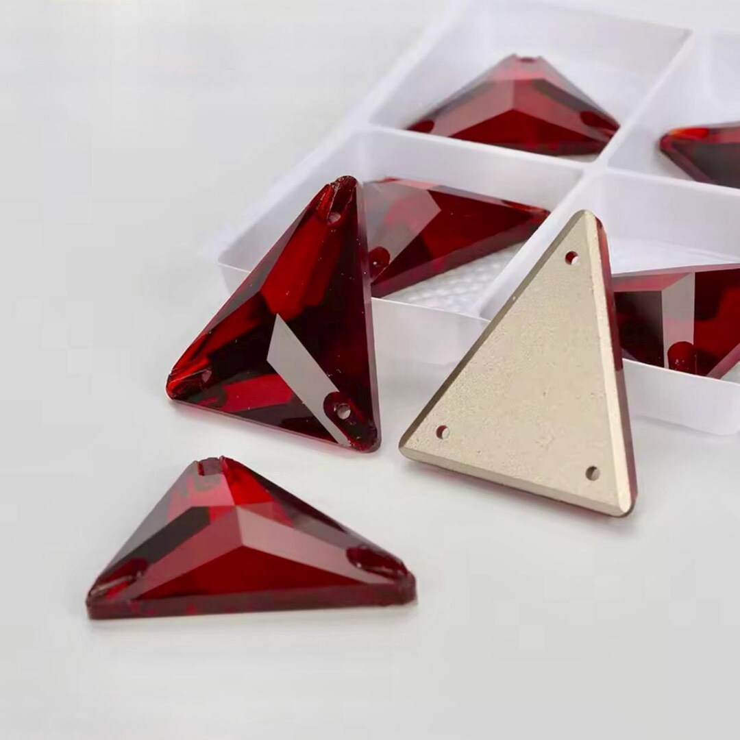 Siam Red 3271 Isosceles Triangle Sew on Glass Flatback Rhinestone ...