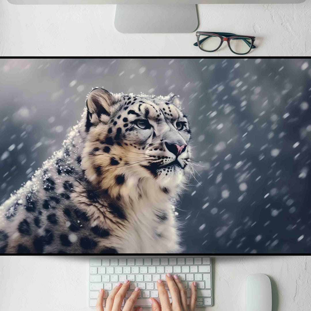Snow Leopard in Soft Flurries Desk Mat, Gaming Mouse Pad, Large ...