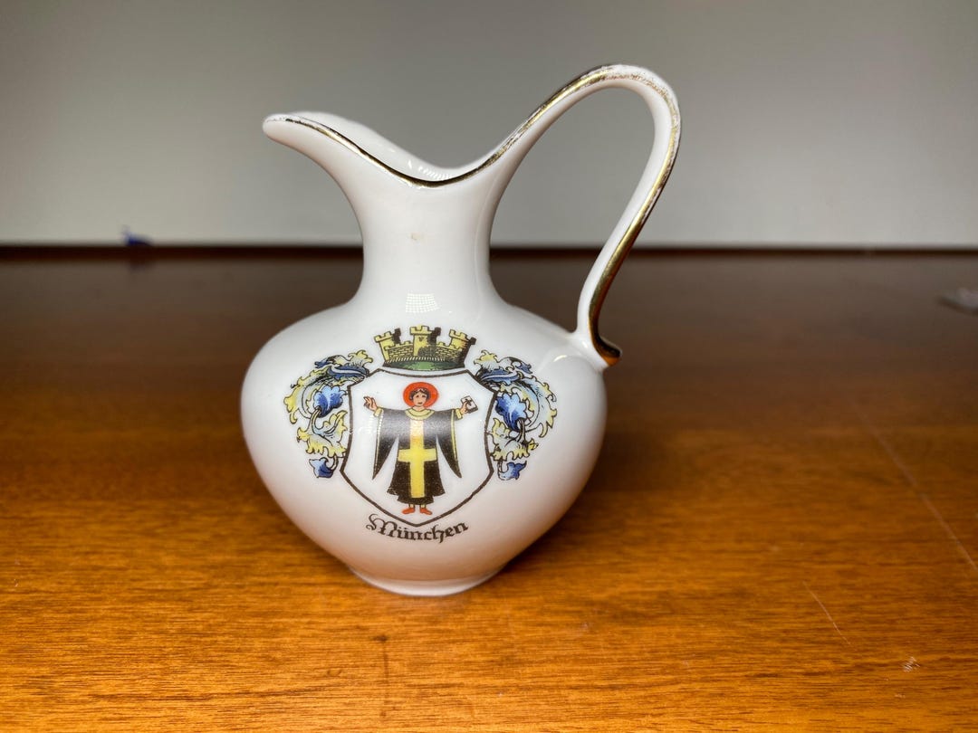 Vintage Munich Germany Mini Porcelain Crest Pitcher Kunst Humendorf ...