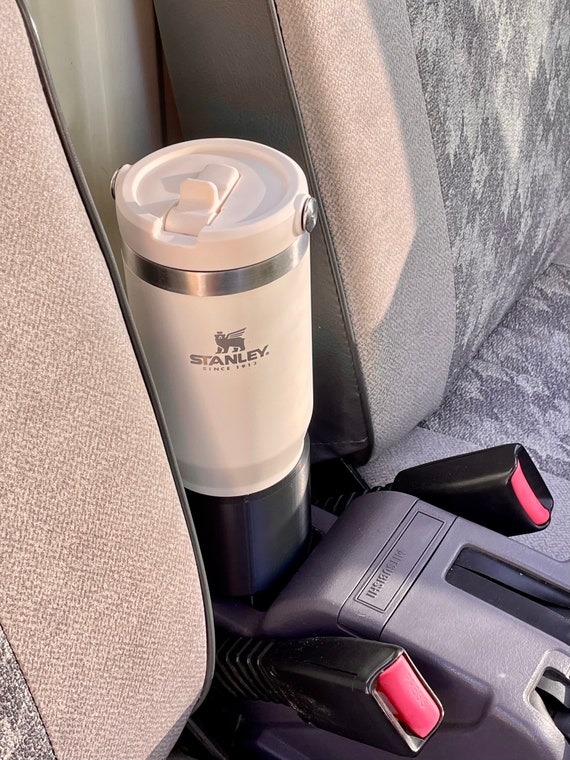 Lorry cup holder store
