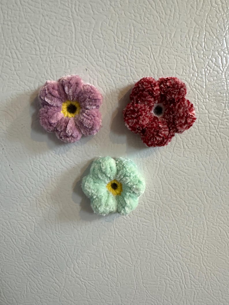 Crochet Puffy Flower Magnets - 3 Pack - Etsy