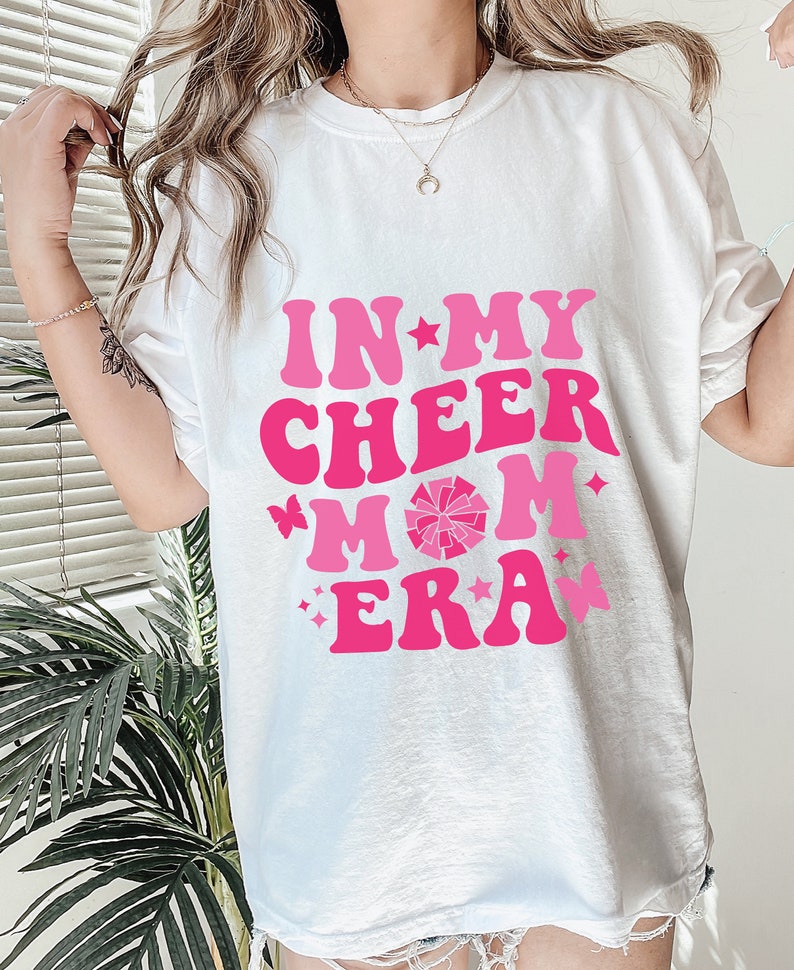 In My Cheer Mom Era SVG/PNG, Cheer Mama, Cheerleader Mom, Groovy Pink Retro Cheerleading Mama ...