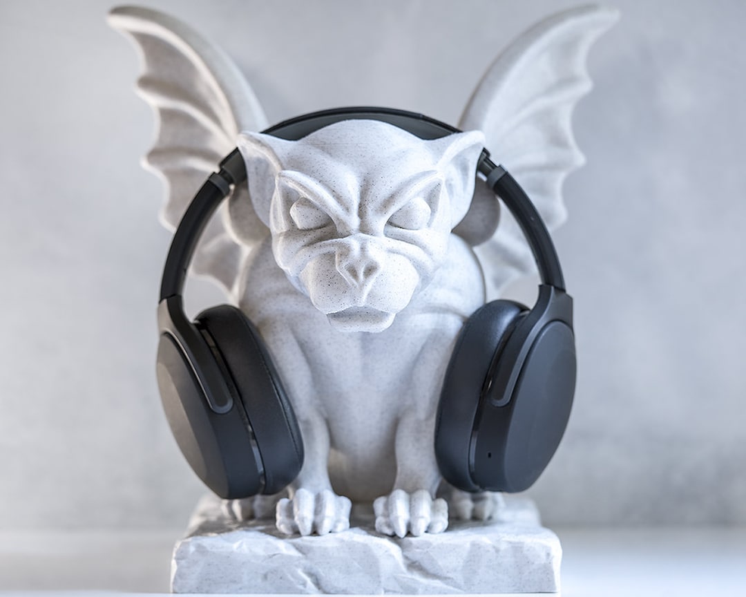 Gothic Gargoyle Headphone Stand Holder Audio Gaming Gear Headset Stand ...