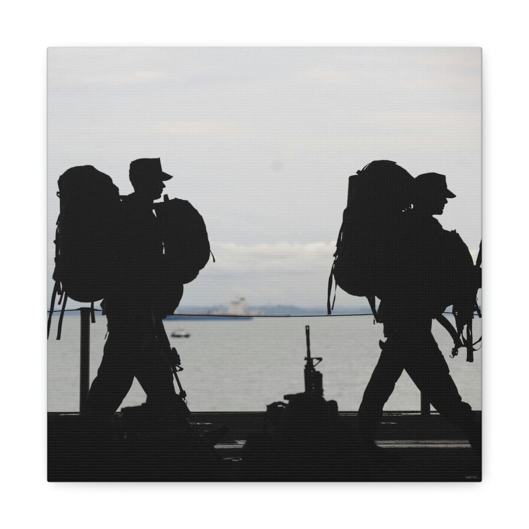Soldiers Marching Shadow | Veterans Day | Shadow | Veterans | Soldiers ...