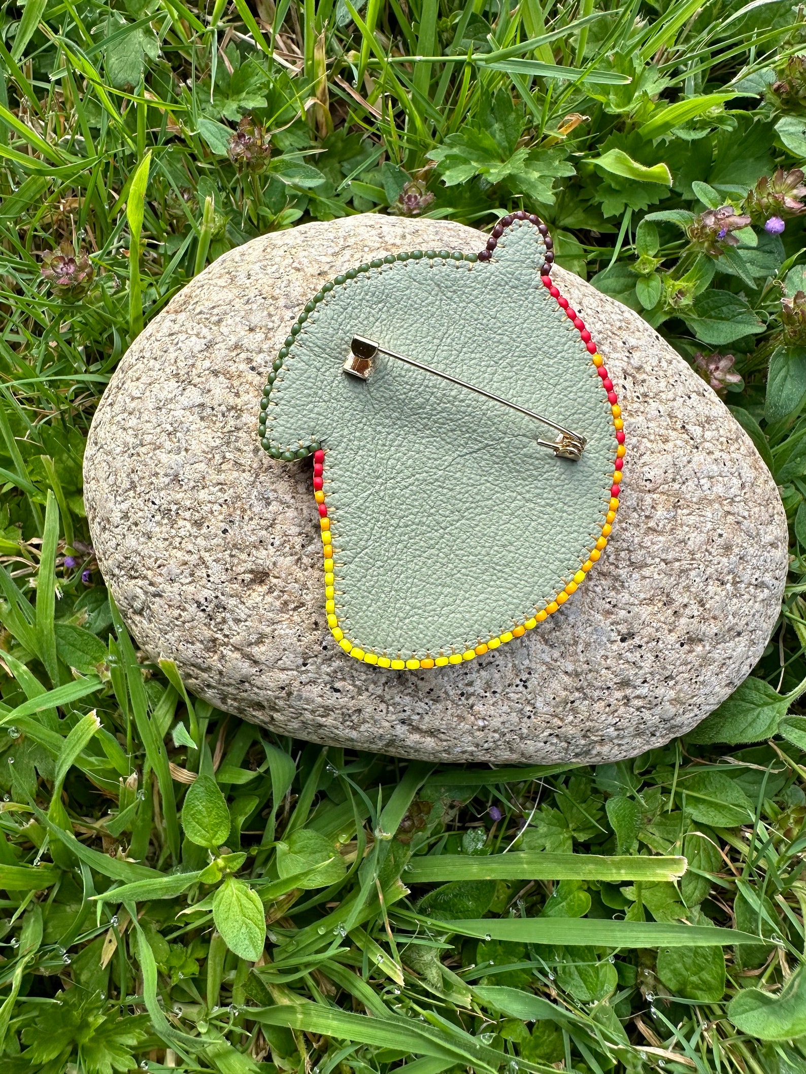 Beaded Mango Brooch, Bead Embroidered Mango Pin, Mango Pin for Kitchen ...