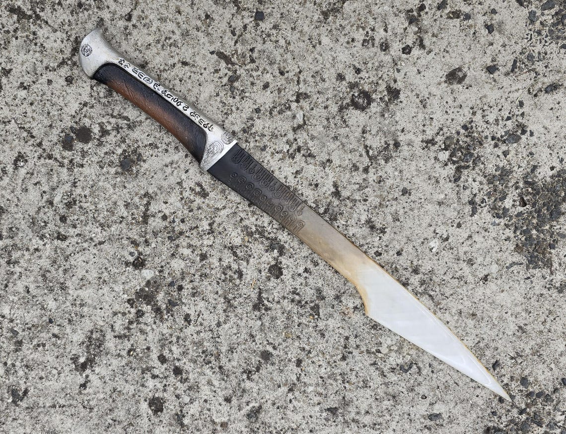Kynes Crysknife Dune Replica - Etsy