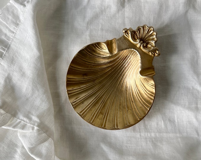 Vintage Brass Shell Ashtray - Solid Brass Seashell Shaped Ashtray - Etsy
