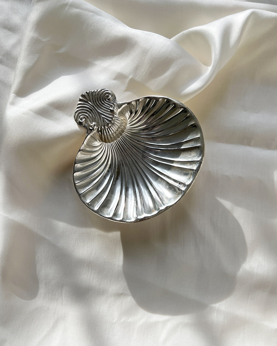 Silver Plated Shell Dish by Grenadier - Clam Shell Serving Bowl ...