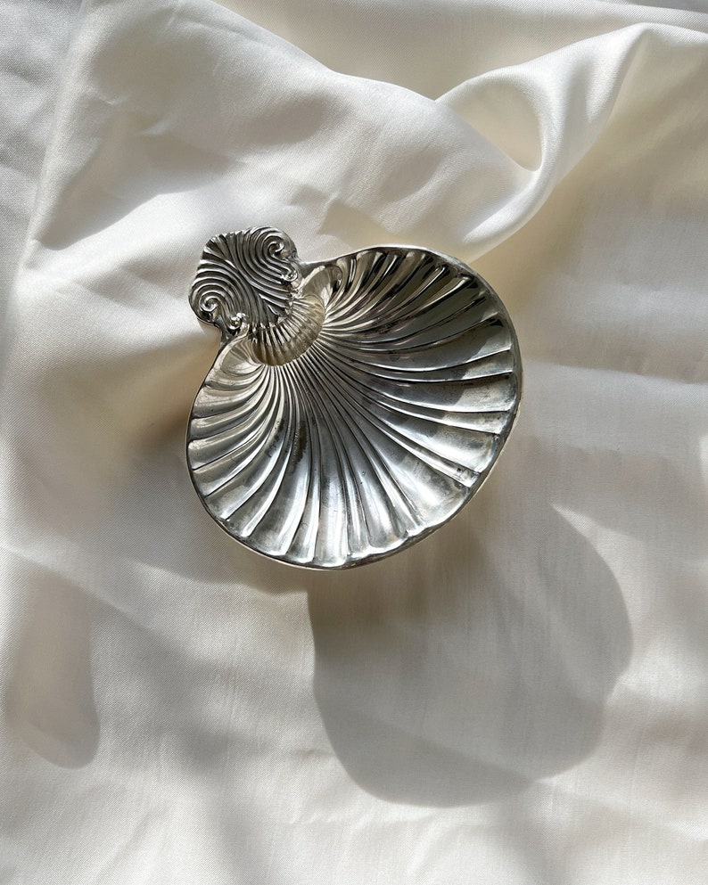 Silver Plated Shell Dish by Grenadier Clam Shell Serving Bowl Scallop ...
