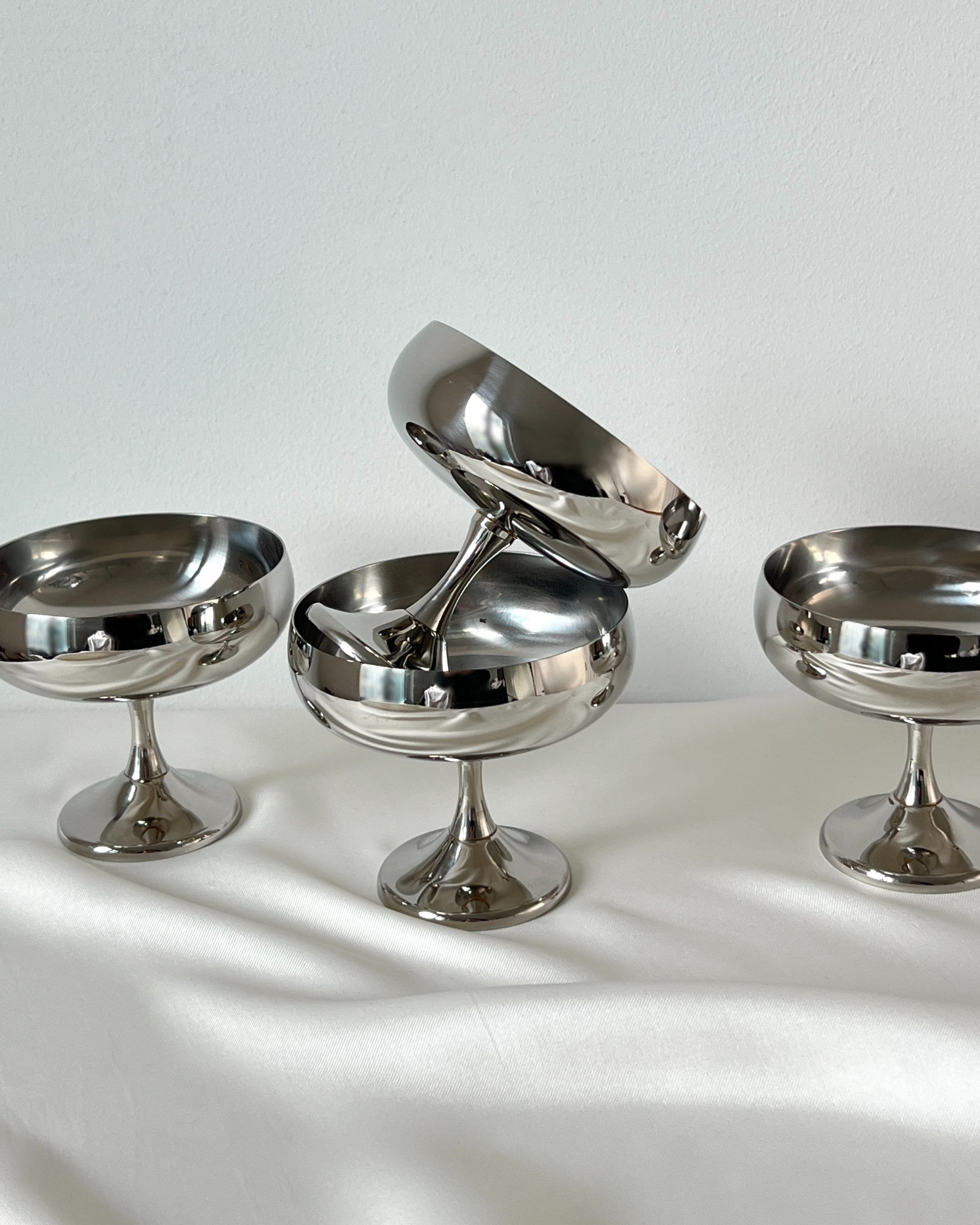 AMC Italian Stainless Steel Coupes Set of 4 Footed Silver Dessert / Ice ...