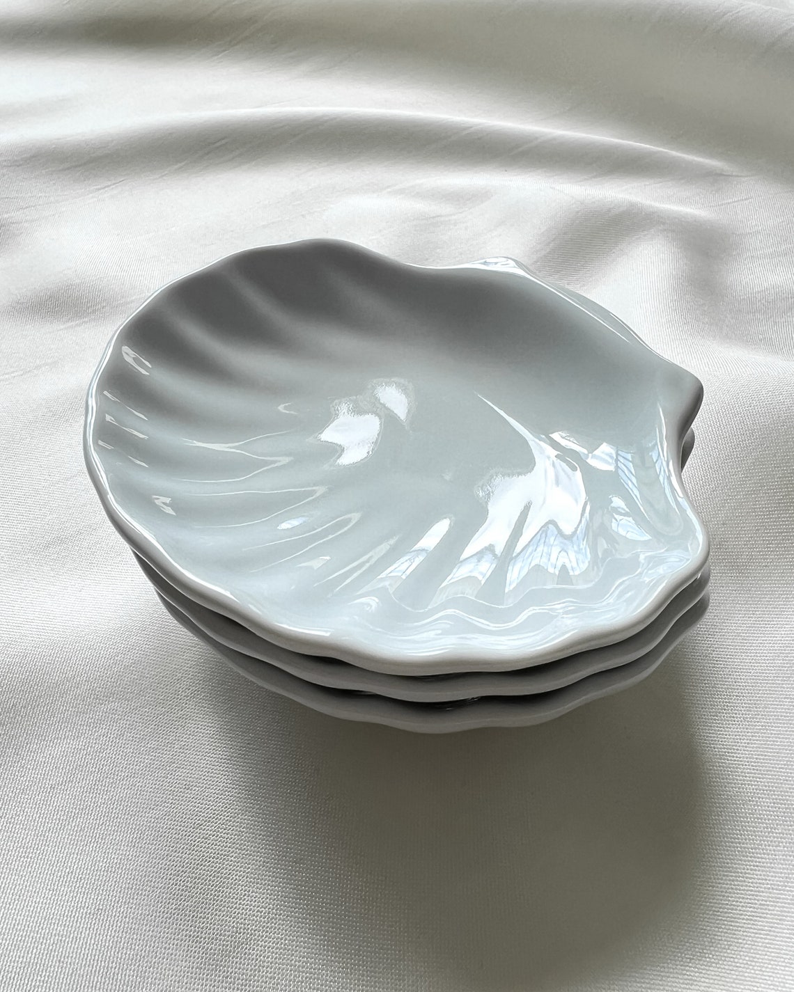 Sweet Scallop Shell Porcelain Dish by Vanwell - Set of 3 - White Small ...