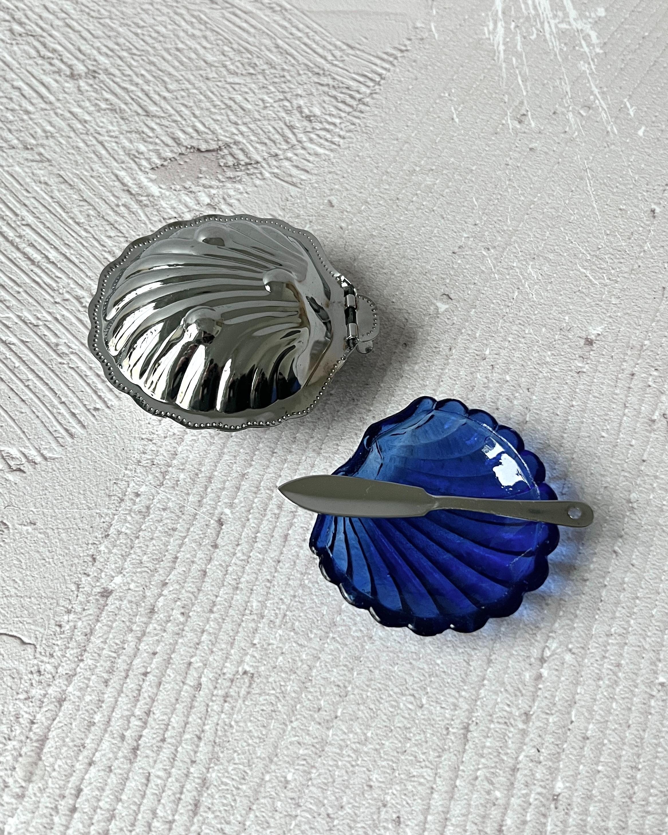 Silver Plated Shell Butter Dish With Knife and Glass Insert Chrome ...