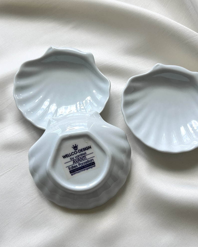 Sweet Scallop Shell Porcelain Dish by Vanwell - Set of 3 - White Small ...