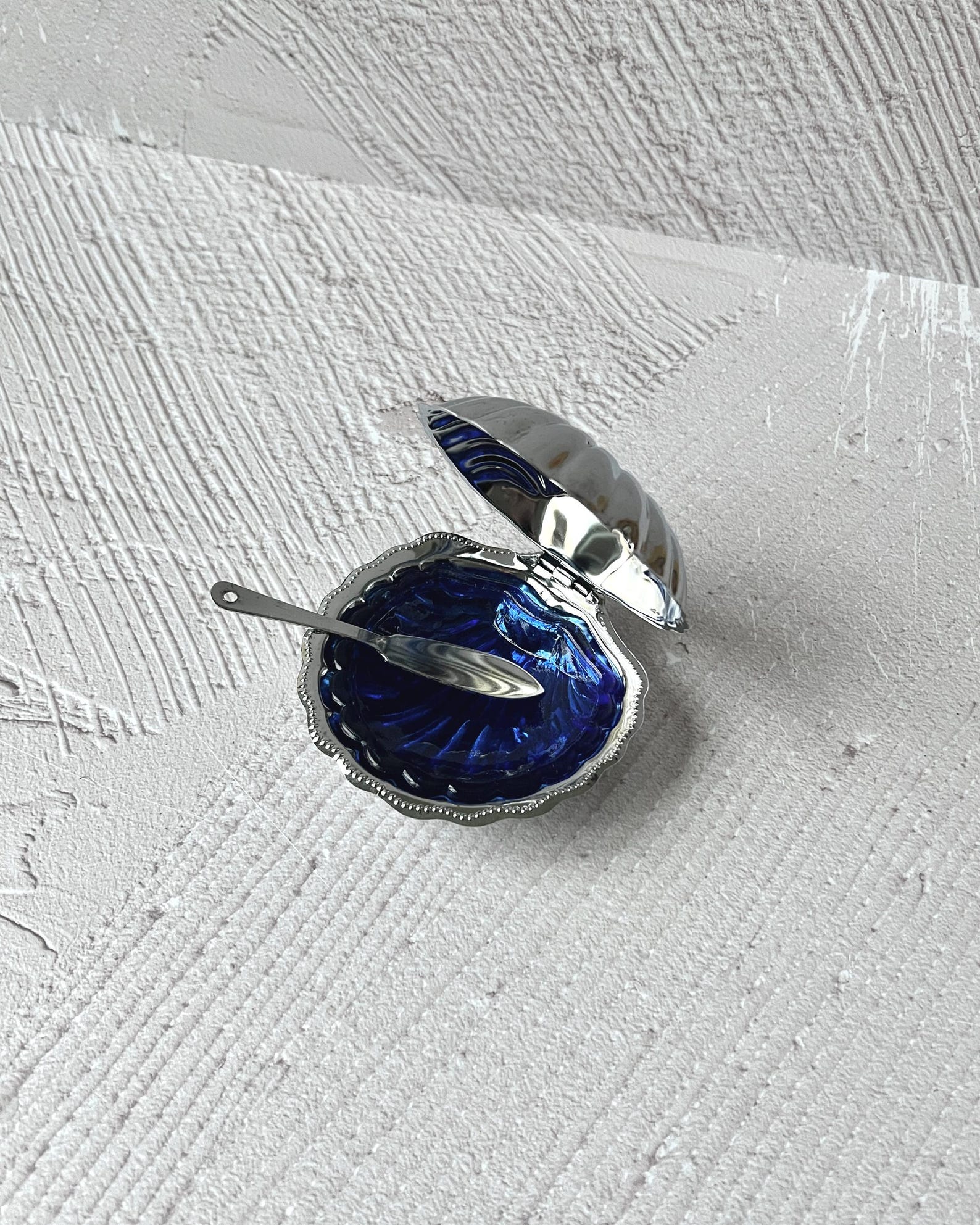 Silver Plated Shell Butter Dish With Knife and Glass Insert Chrome ...