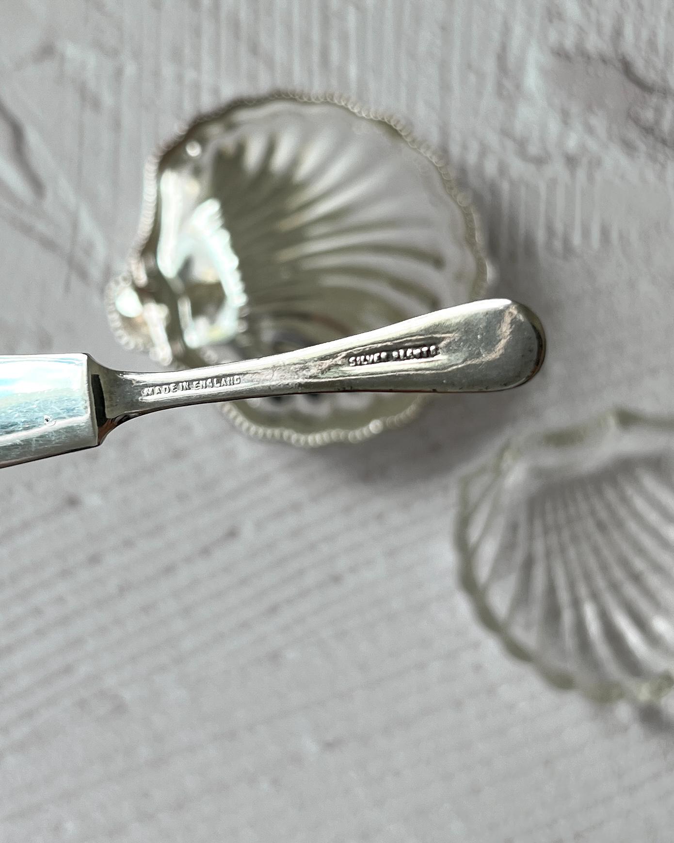 SHEFFIELD Silver Plated Shell Butter Dish With Knife and Glass Insert ...