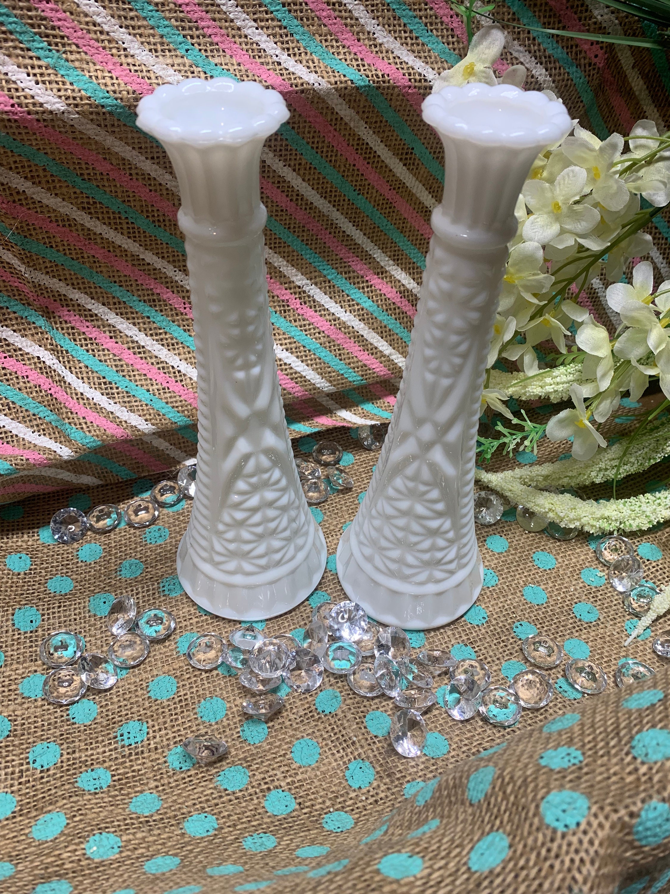 Vintage Anchor Hocking Milk Glass Set of 2 Vases - Etsy