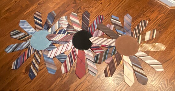 Necktie Centerpieces NYIAD Design Articles Peacock Weddings