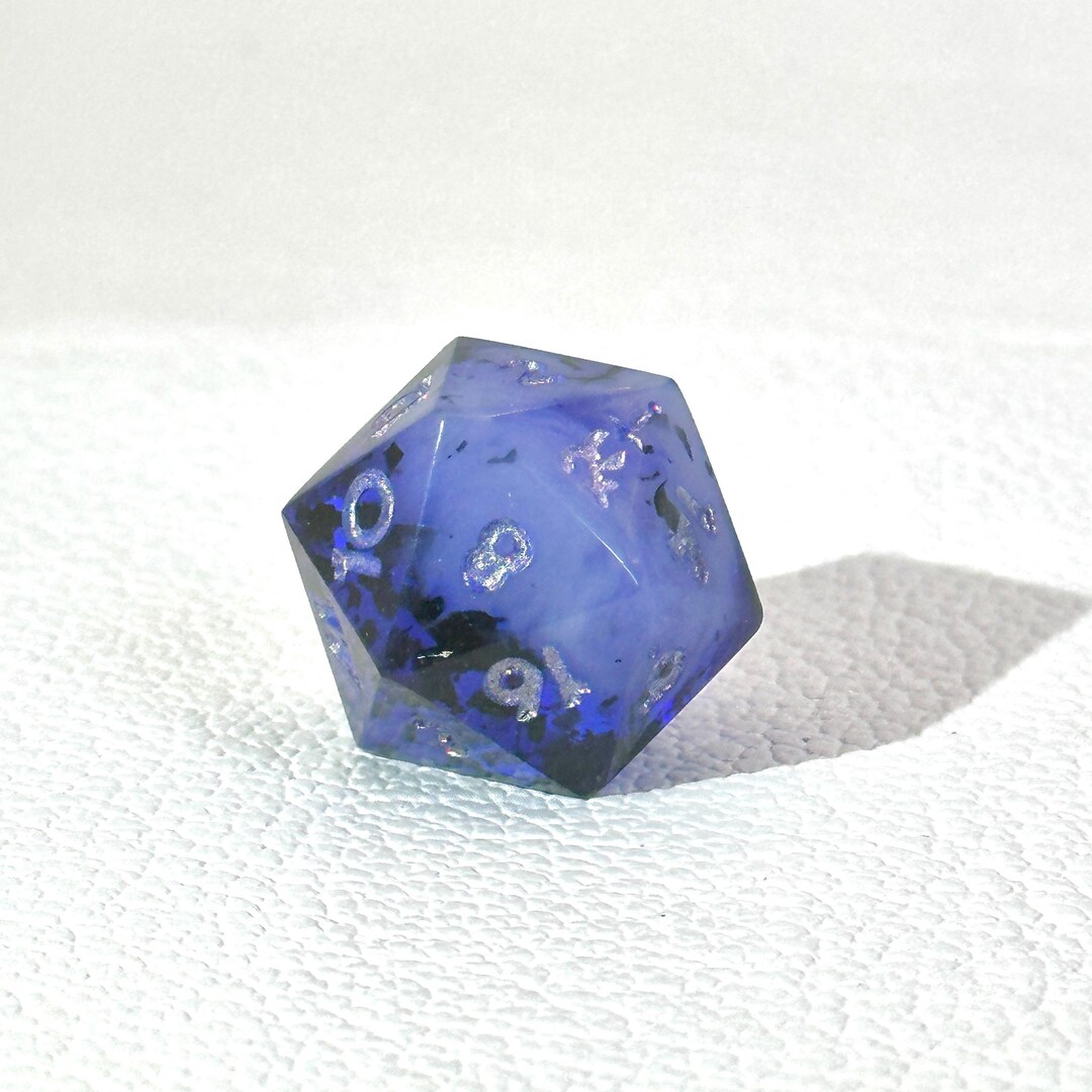 MATRON OF RAVENS - 7 Piece Polyhedral Sharp Edge Resin Dice Set for ...