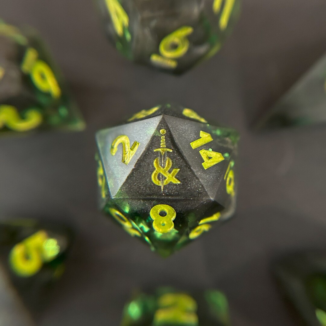 RAISE DEAD - 7 Piece Polyhedral Sharp Edge Resin Dice Set for Tabletop ...