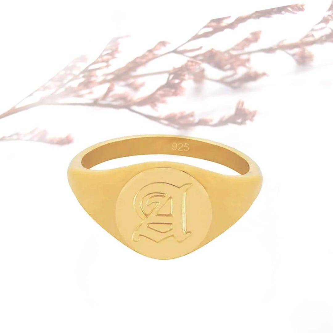 Personalized Initial Signet Ring, Old English Letter Engraving Signet ...