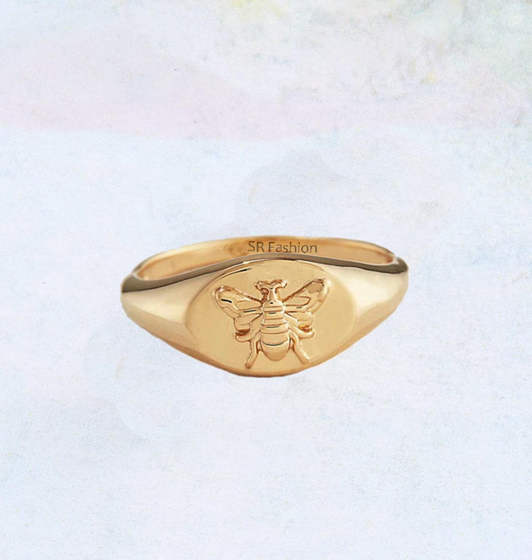 Honey Bee Signet Ring, Bee Ring, Dainty Ring, Signet Ring, Minimalist ...
