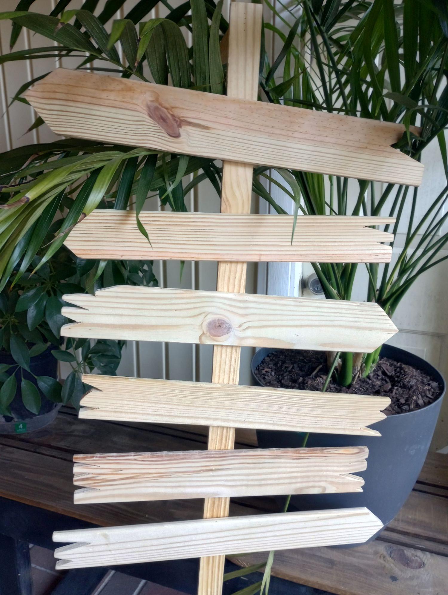 Jagged Edge Rustic Wood Arrows, 6 Directional Signs, Outdoorsman ...