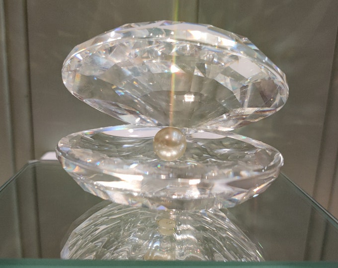 OLEG CASSINI Crystal Cut Iridescent Glass Oyster + Pearl Paperweight ...