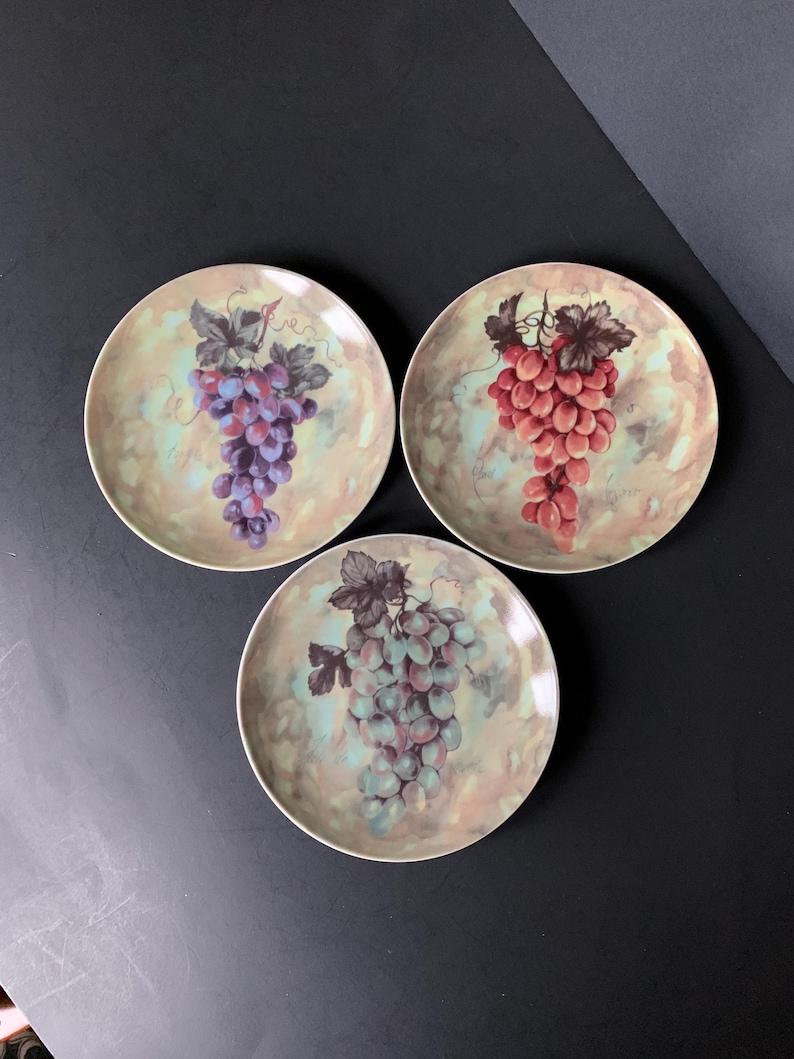 Three 3 I. Godinger & Co. Grape Pattern Dessert Plates 6, Vintage - Etsy