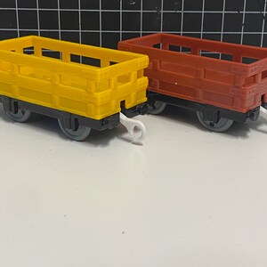 Thomas and Friends Trackmaster Pair of Narrow Gauge Slate Cars Yellow ...