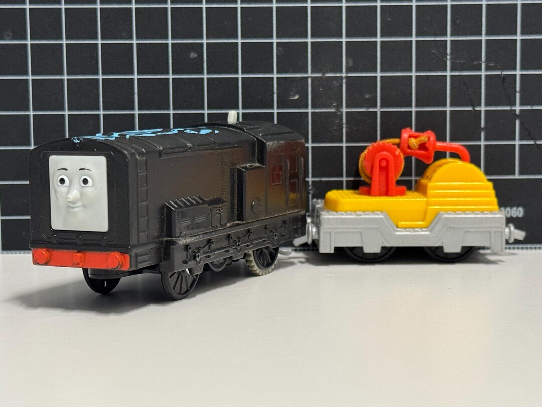 Thomas and Friends Trackmaster Search and Rescue Diesel With Cable Car ...