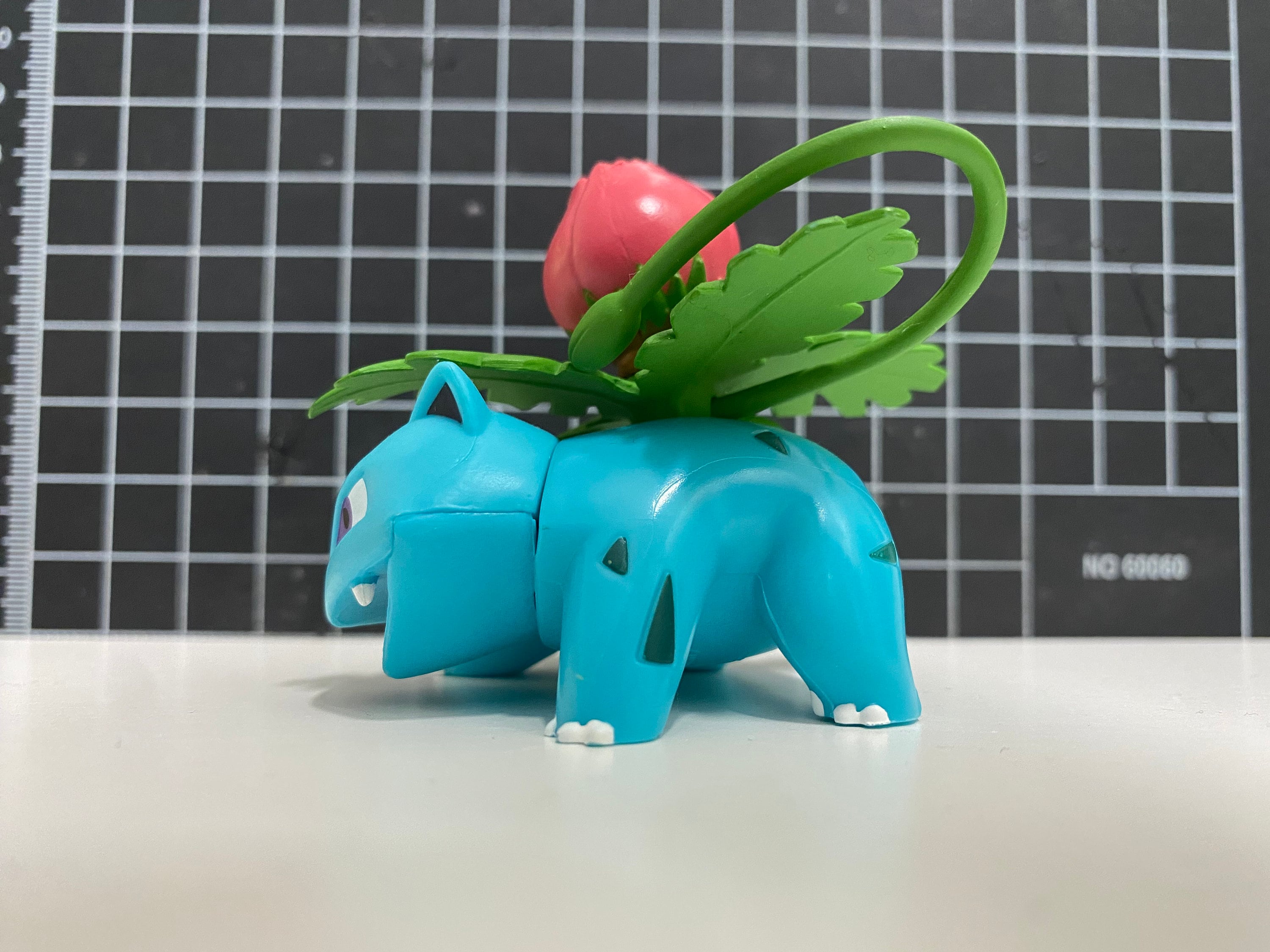 Pokemon 2015 Tomy Ivysaur Figure - Etsy