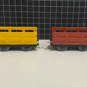 Thomas and Friends Trackmaster Pair of Narrow Gauge Slate Cars Yellow ...