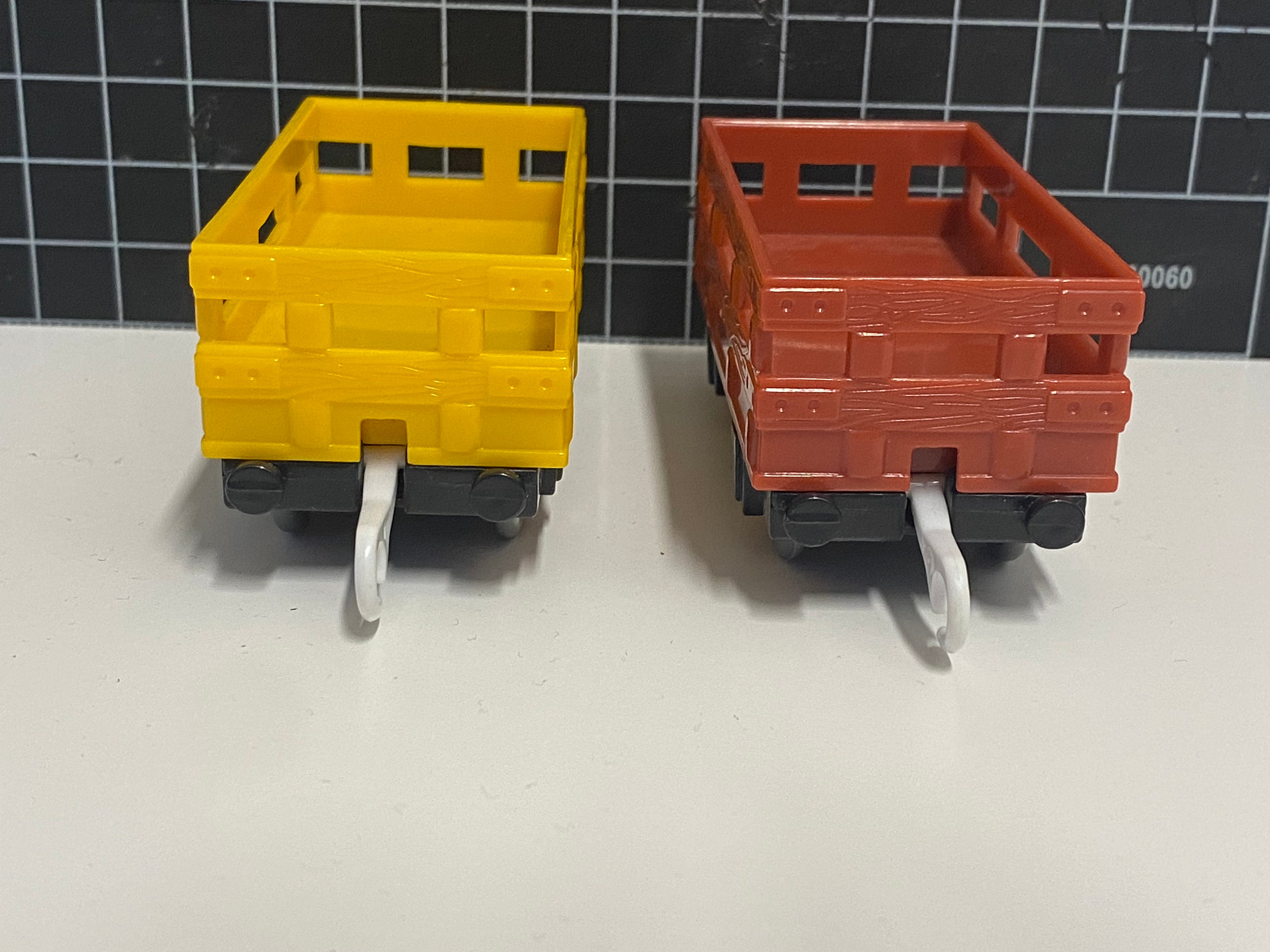 Thomas and Friends Trackmaster Pair of Narrow Gauge Slate Cars Yellow ...