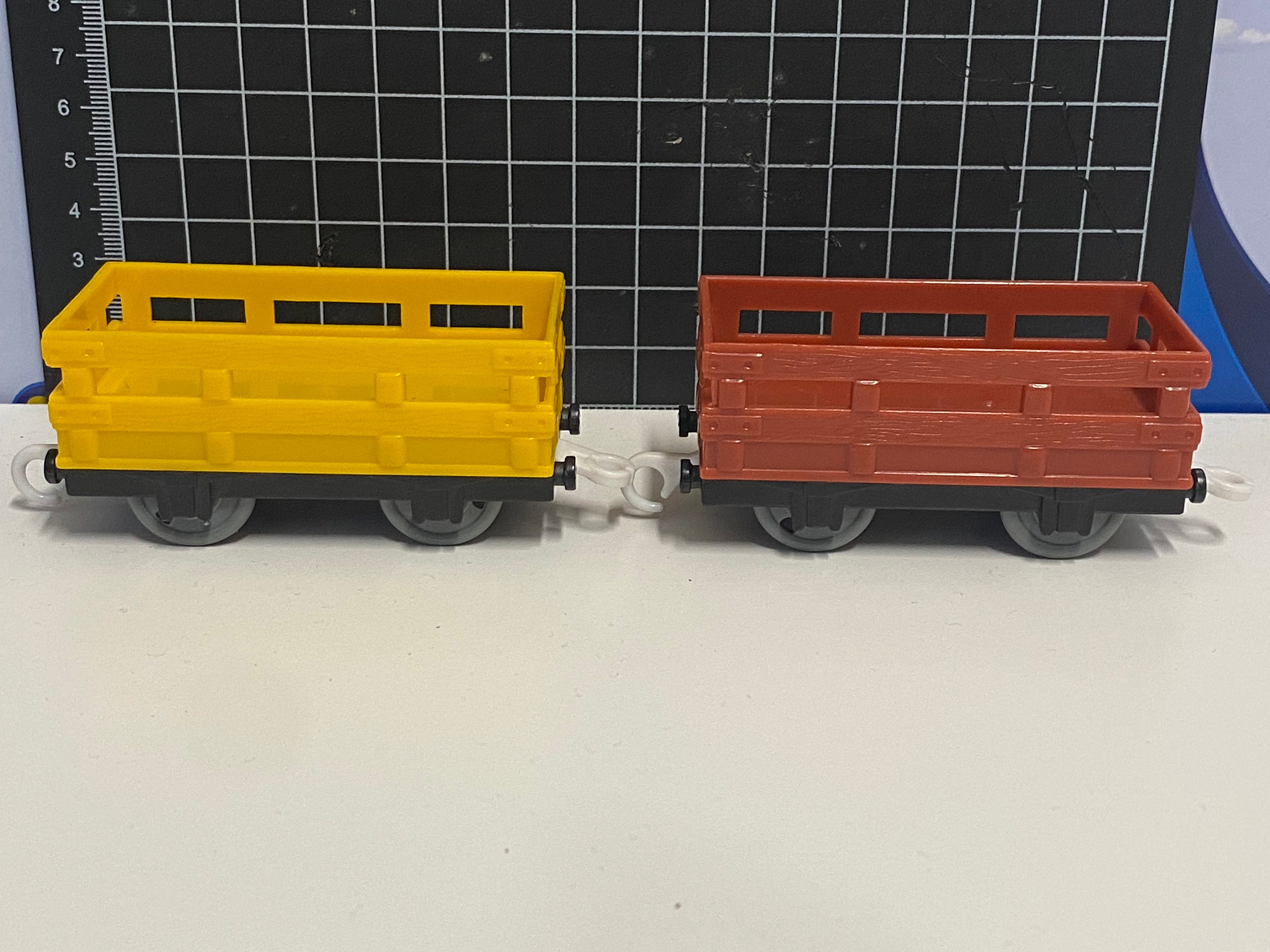 Thomas and Friends Trackmaster Pair of Narrow Gauge Slate Cars Yellow ...