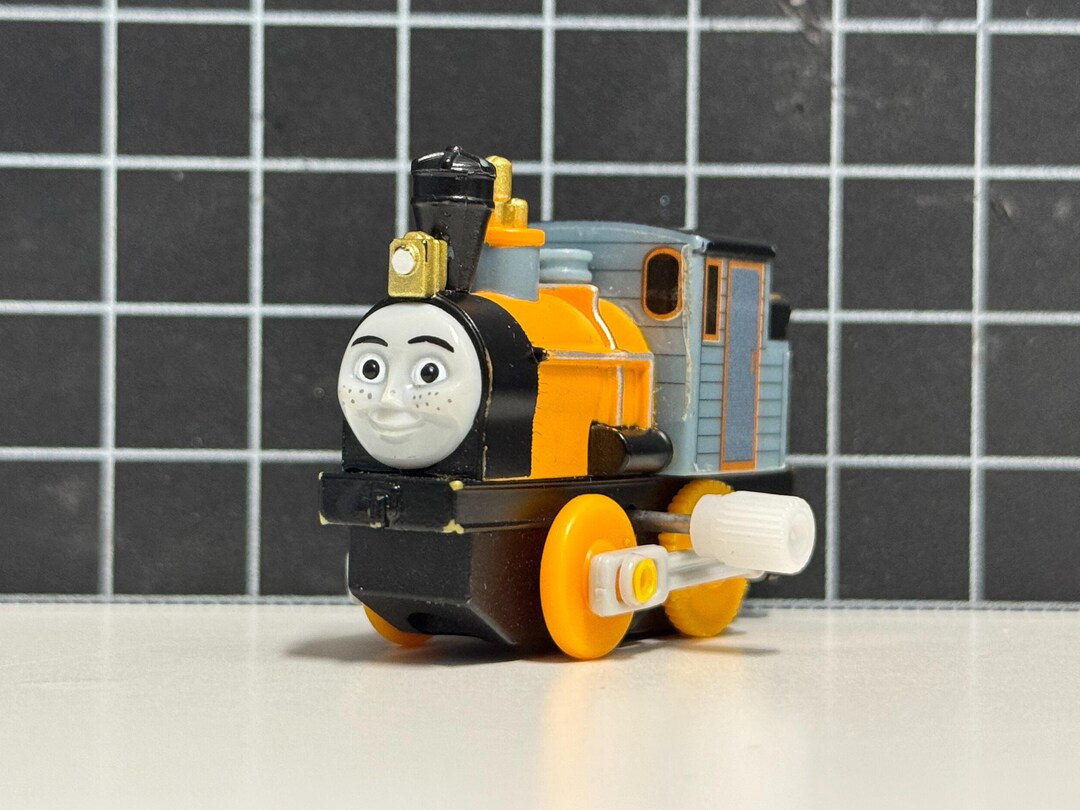Capsule Plarail Thomas and Friends Dash - Etsy