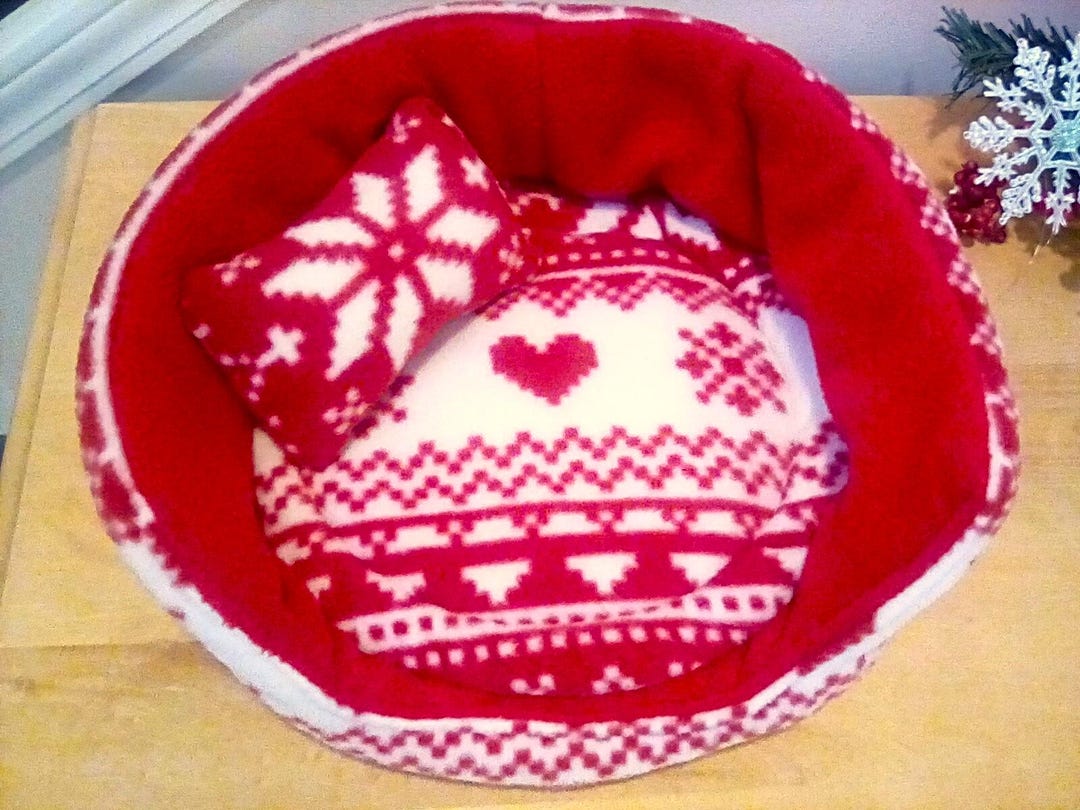 Fleece Cuddle Cup Bed, Snuggle Bed, for Guinea Pigs, Dwarf Bunnies ...