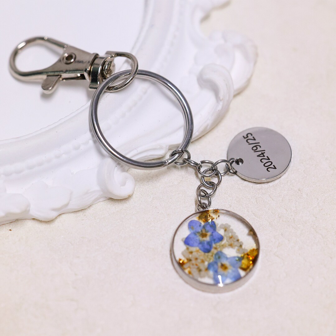 Customized Forget Me Not Pressed Flower Keychain, Engraved Date Name ...