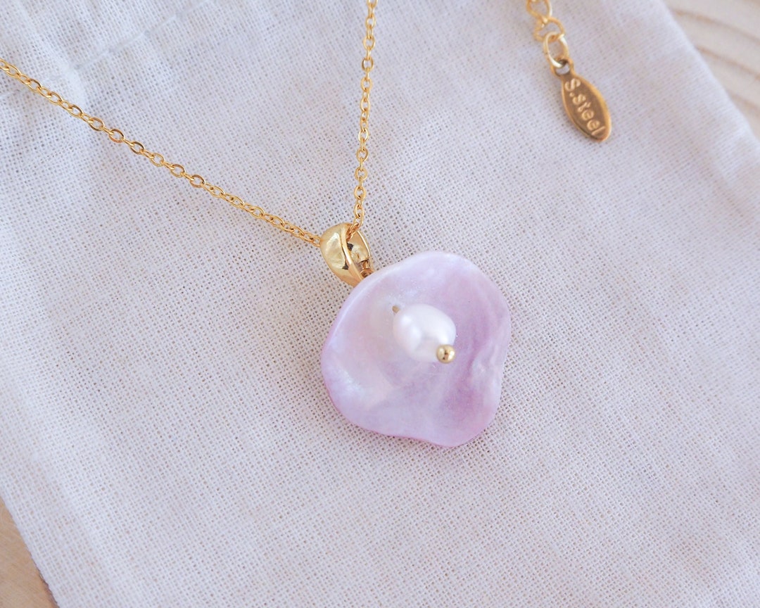 Pink Jingle Shell Gold Necklace With Freshwater Pearl, Handpicked Real ...