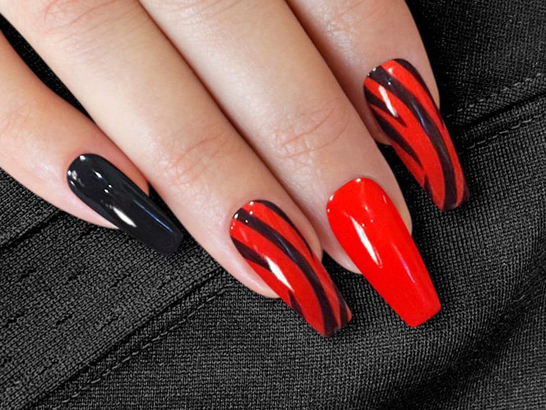 Football Nails, Cincinnati Nails, Bengals Nails,press on Nails, Cool ...