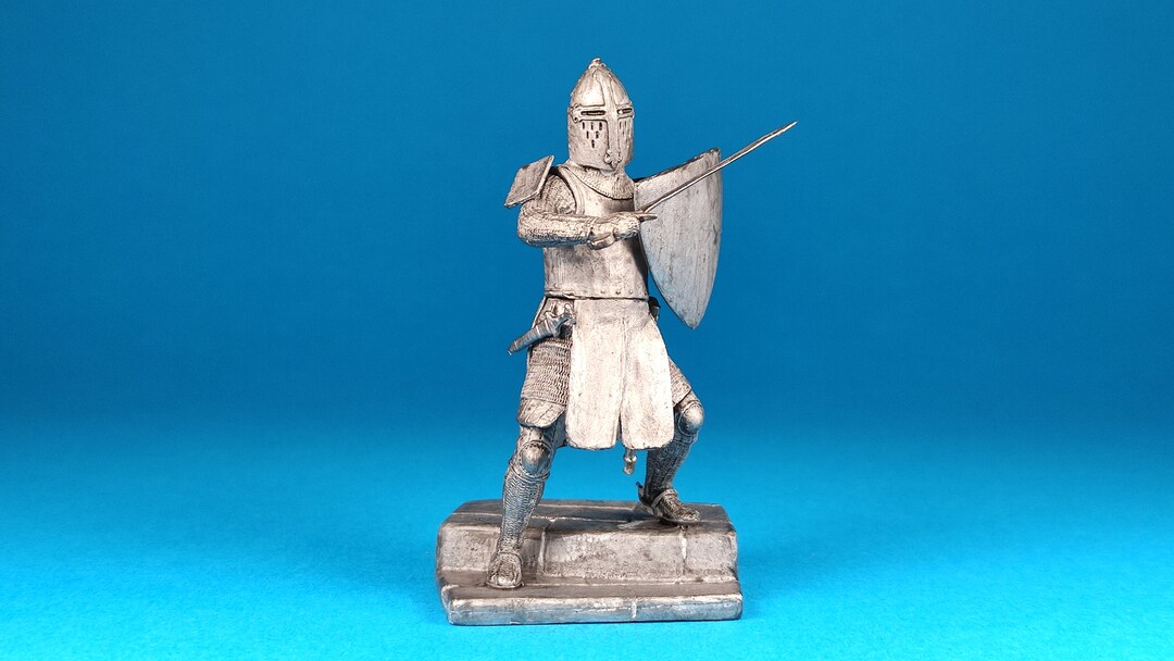 Tin Miniature, Figurine of Crusader Knight on the Walls of Jerusalem ...