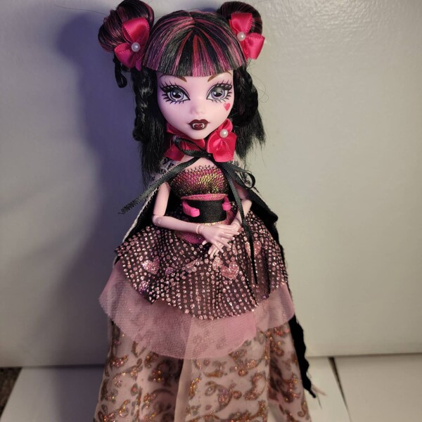 Gothic Doll - Etsy