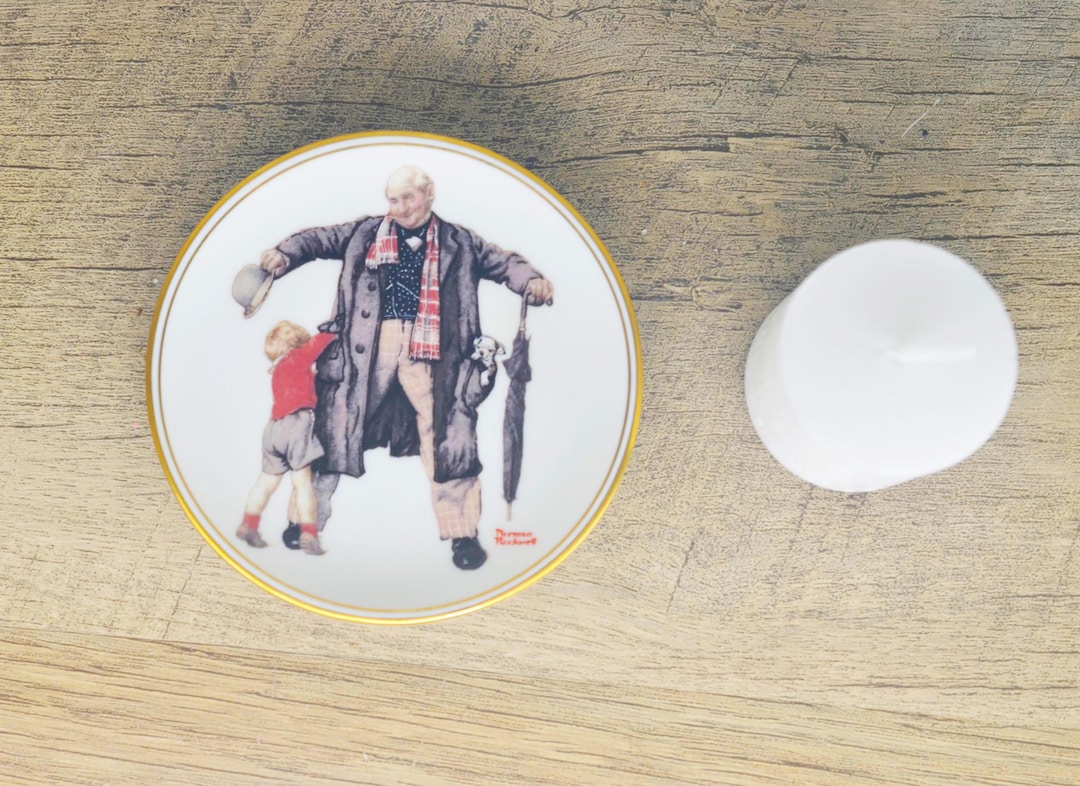 Lo mejor de Norman Rockwell Mini Plate "El Regalo" - Etsy España