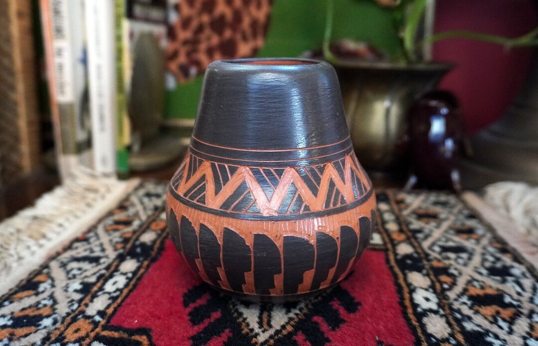 Native American Black Terra Cotta Pottery Navajo Handmade Hand Painted ...
