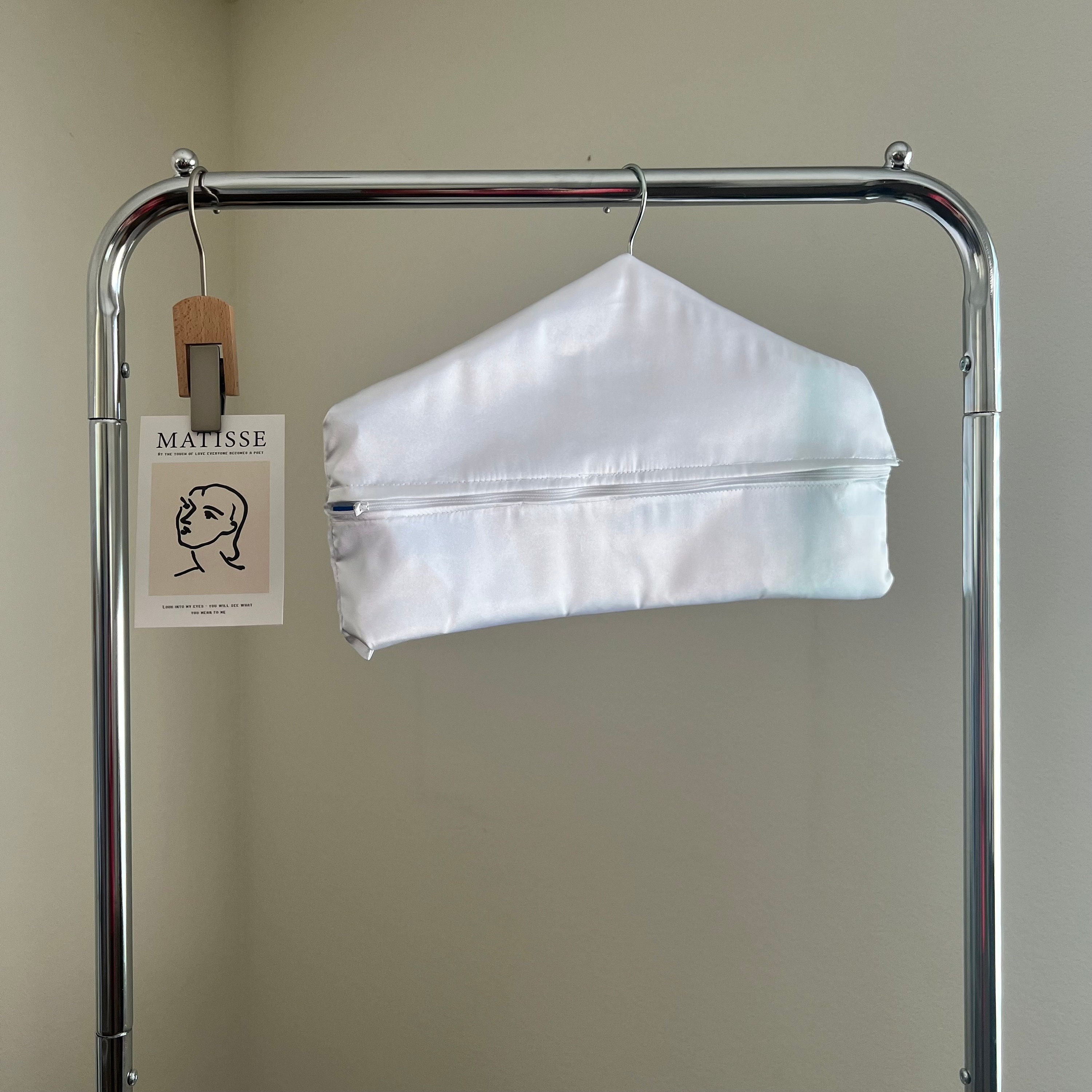 Fabric Hanger Cover Safe. Hidden Valuables Storage. Zipper. Hanger is ...