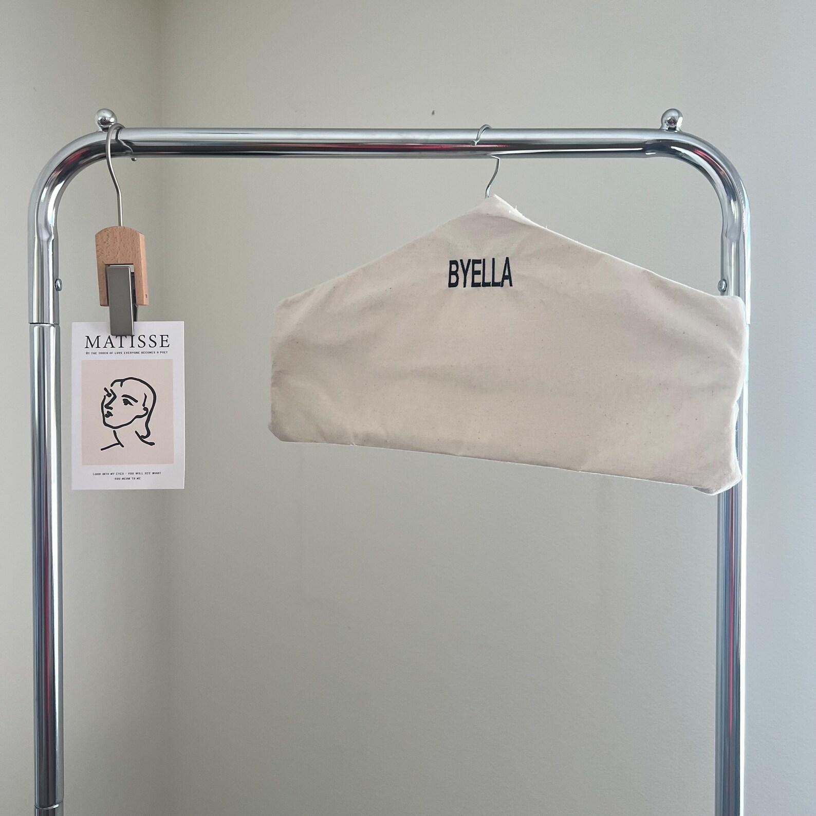 Fabric Hanger Cover Safe. Hidden Valuables Storage. Zipper. Hanger is ...