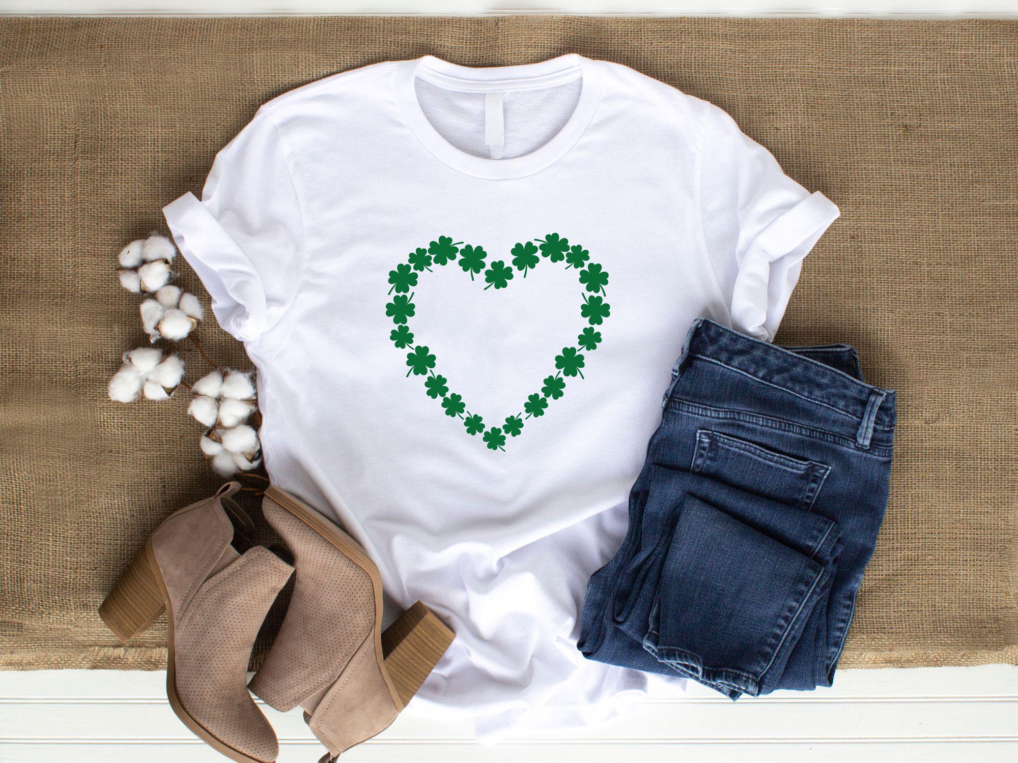 St Patrick's Day Heart Svg Bundle, Heart of Shamrocks Svg, Shamrock ...