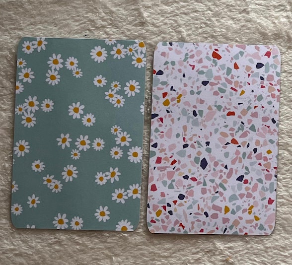 E-reader Case Insert 2-sided White Flowers / Teal Background Marbling e ...