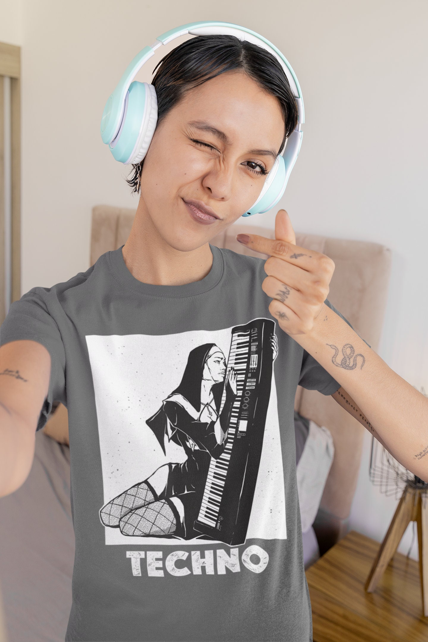 Techno Nun House DJ Breakcore Cybergrind Unisex T-shirt Rave - Etsy